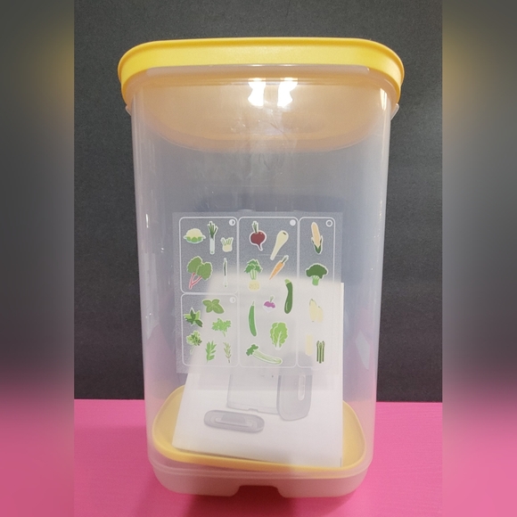 Tupperware | Kitchen | Tupperware Fridgesmart Verticle Container | Poshmark